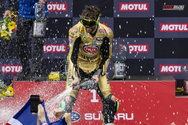 Dengan New Yamaha R9, Stefano Manzi Juara Dunia FIM Supersport 2025 ...