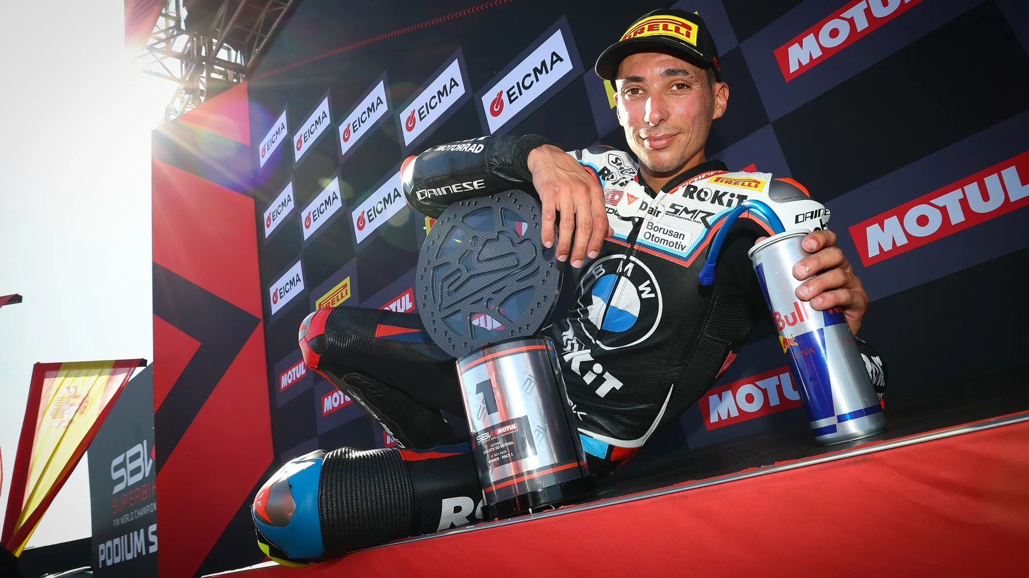 TOPRAK RAZGATLIOGLU Memenangkan Race 1 WSBK Estoril 2025 - TMCBlog.com