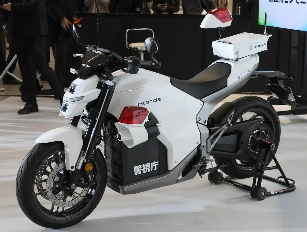 Honda WN7: Calon Motor Polisi Elektrik Pertama Jepang! Siap Debut di ...
